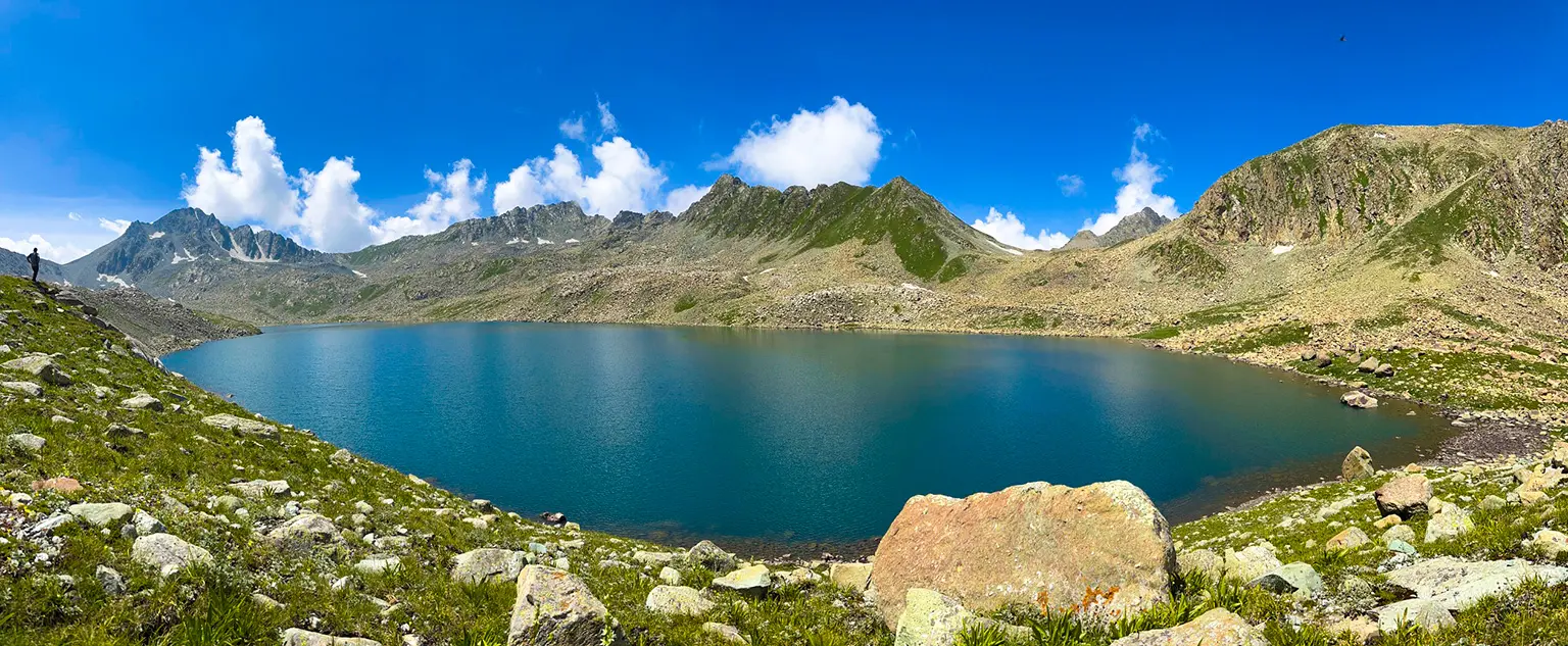 Doodhpathri Trek - Complete Trekking Guide